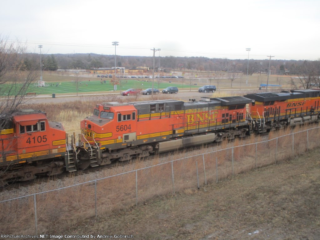BNSF 5604